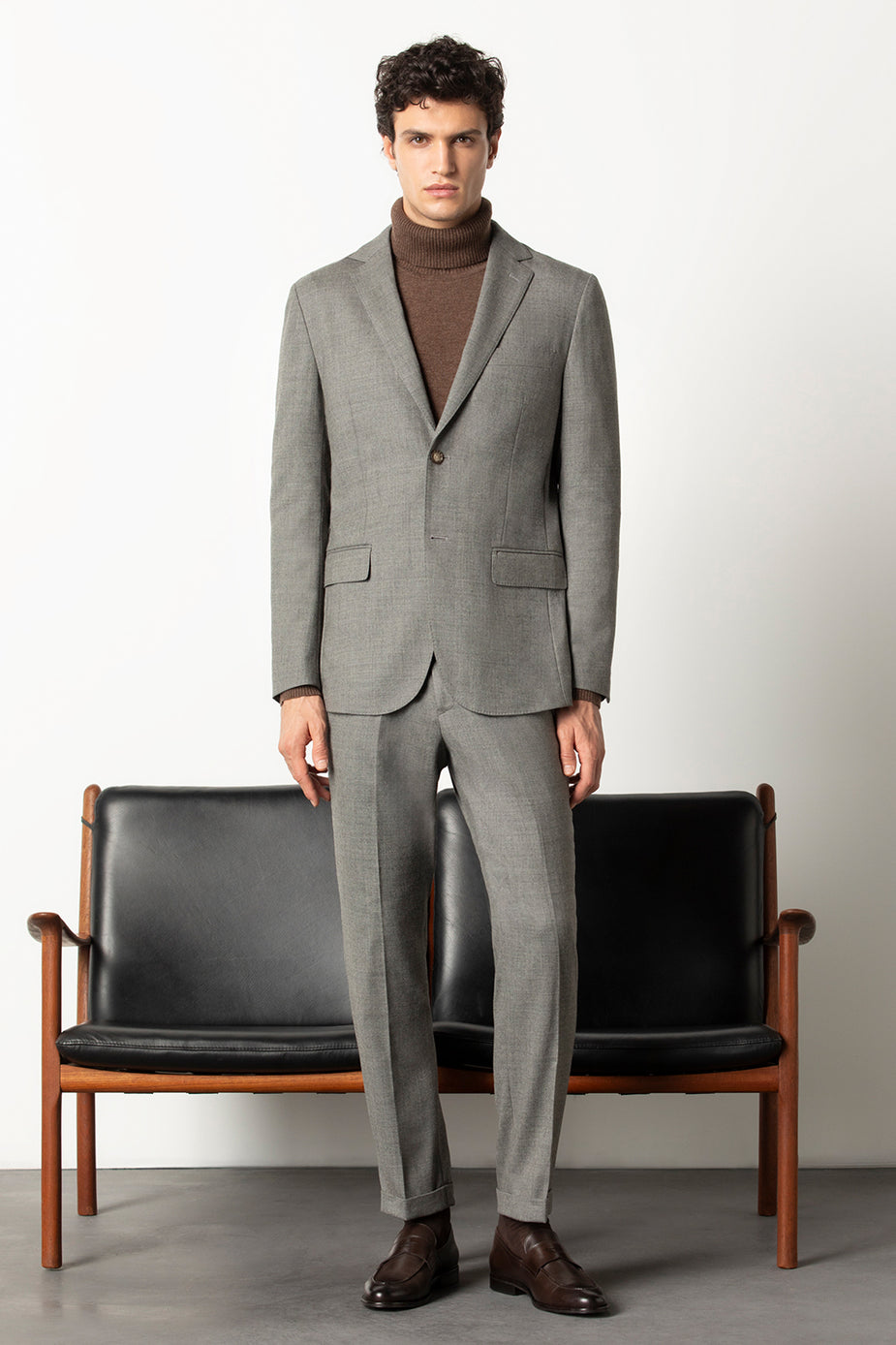 Sacoor Brothers Portugal | Timeless Elegance and Luxury